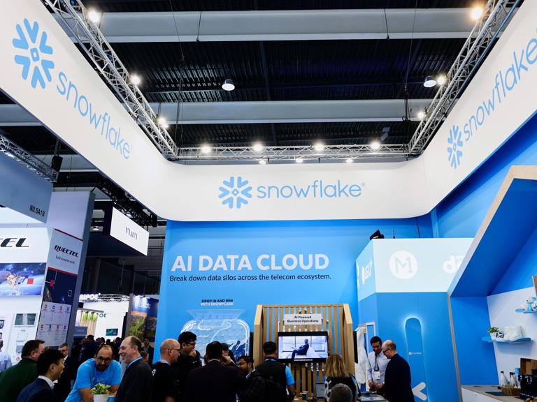 An influencer's interview with Snowflake's CRO triggered an 8-K filing