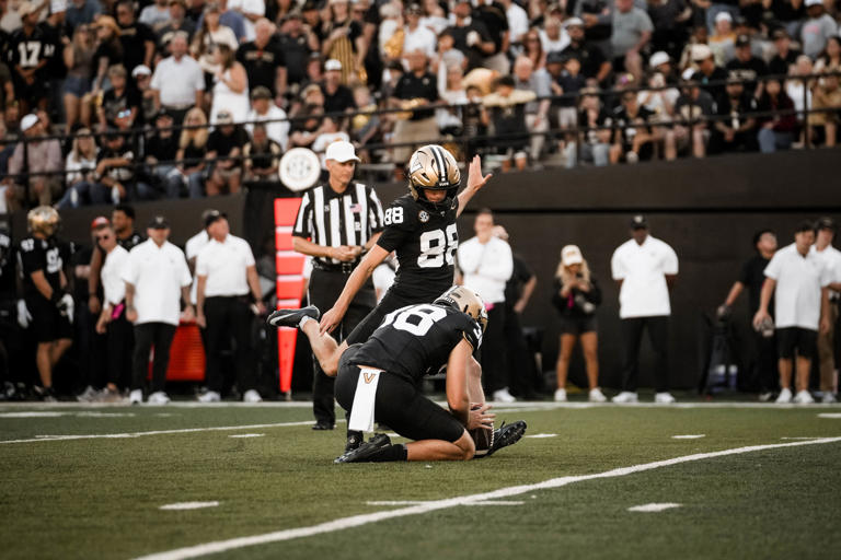 No. 20 Texas vs. No. 9 Vanderbilt opponent preview: Commodores look to ...