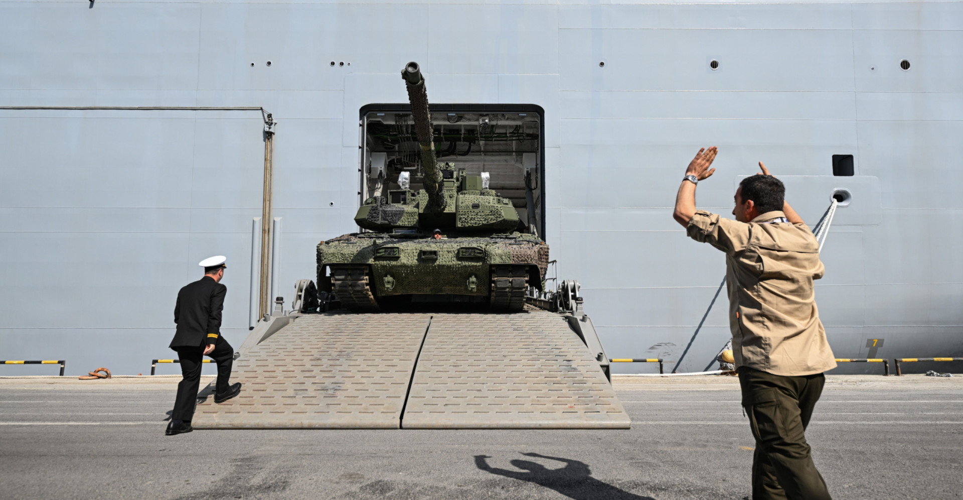 How the global arms trade shapes war and politics