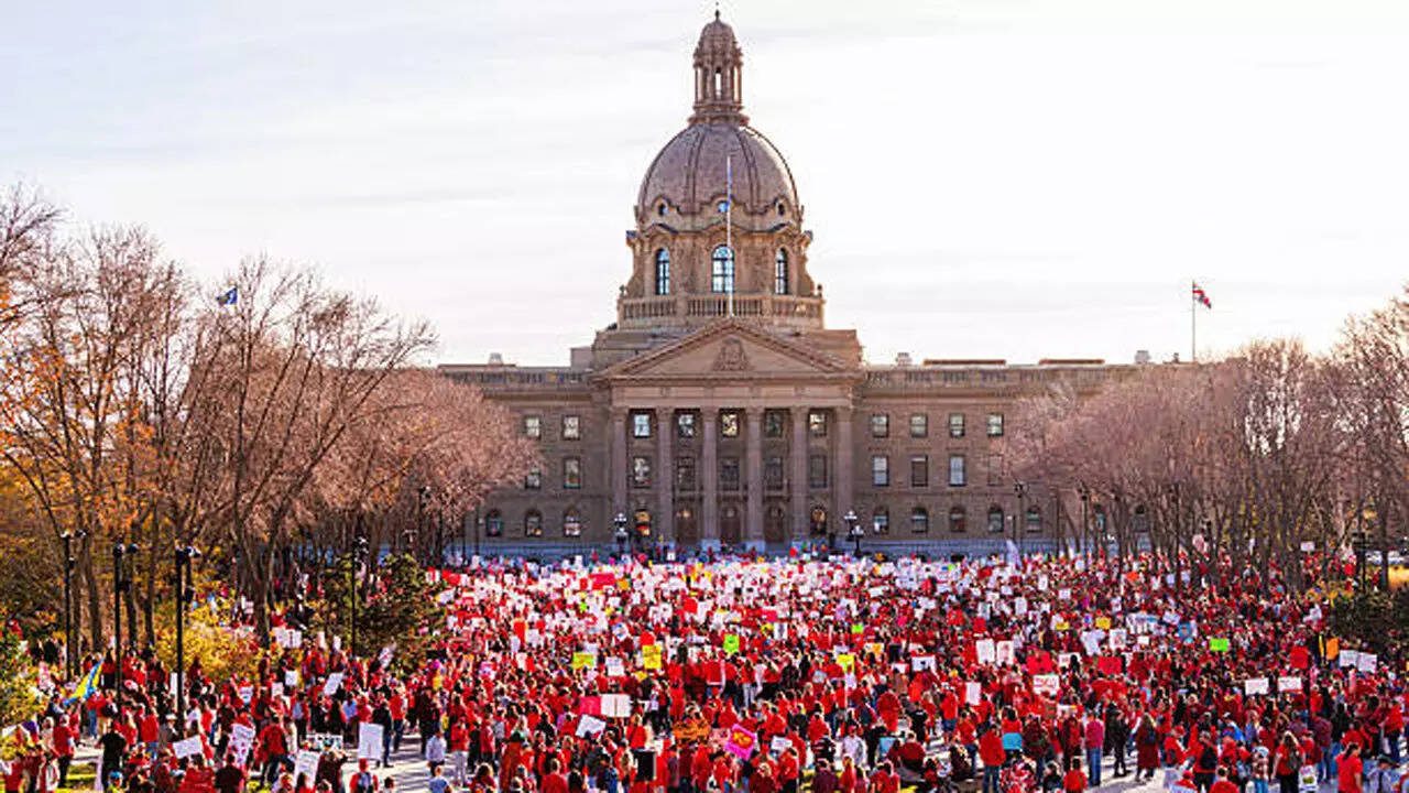 740,000 Alberta students resume school amid red shirts, red-rimmed eyes ...