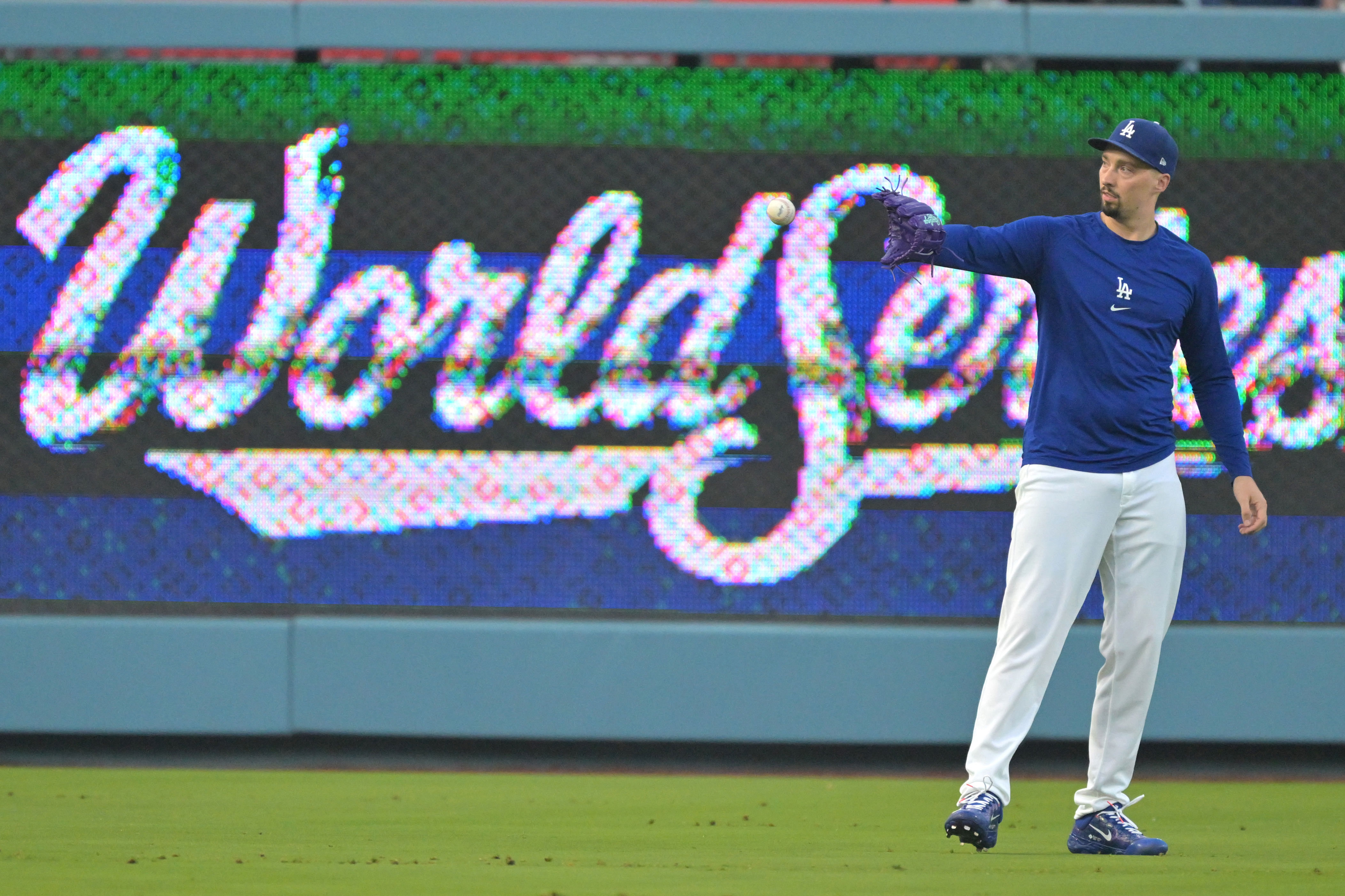 Live updates: Dodgers and Blue Jays square off in pivotal World Series ...