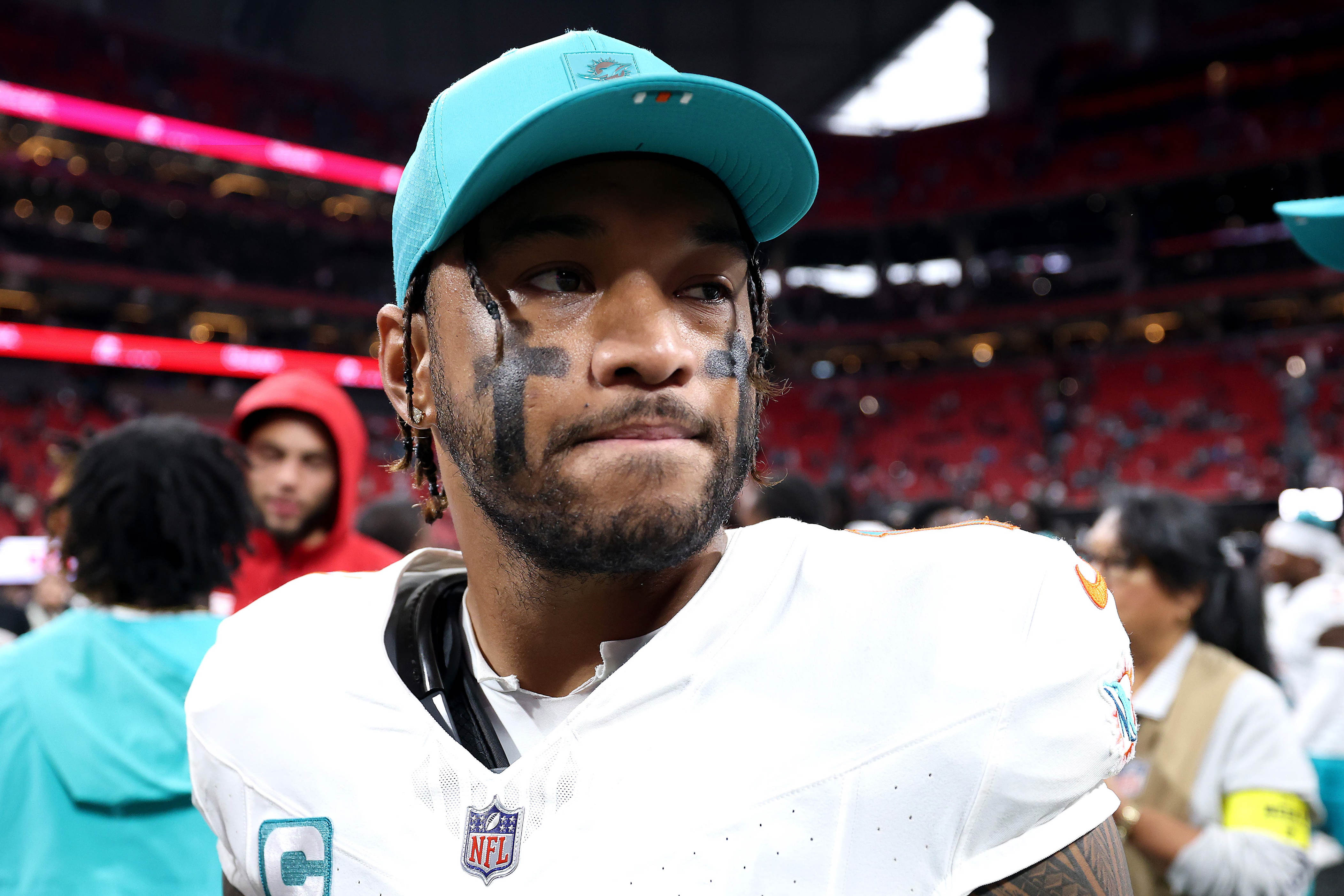 Raiders tied to trade for $212 million QB as Geno Smith successor