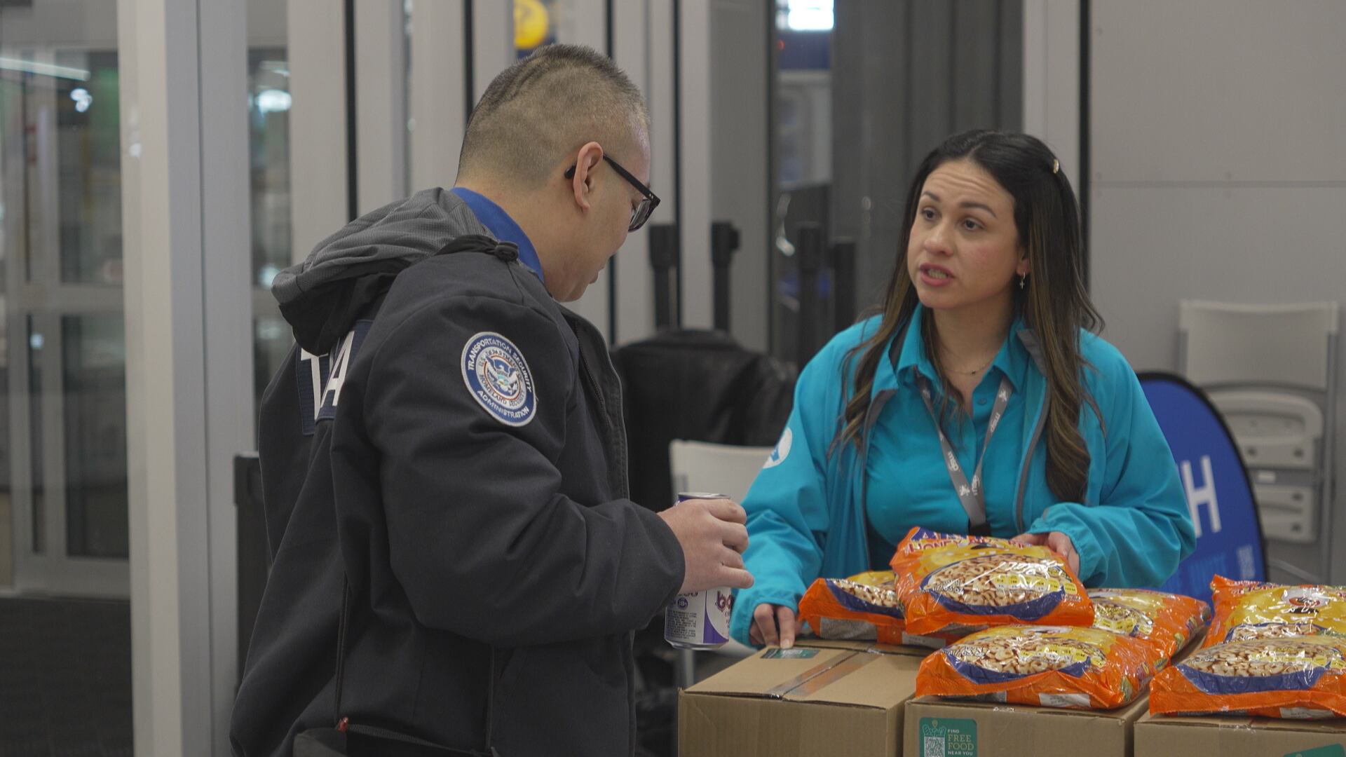 As shutdown hits four weeks, local nonprofits lend a hand to federal ...