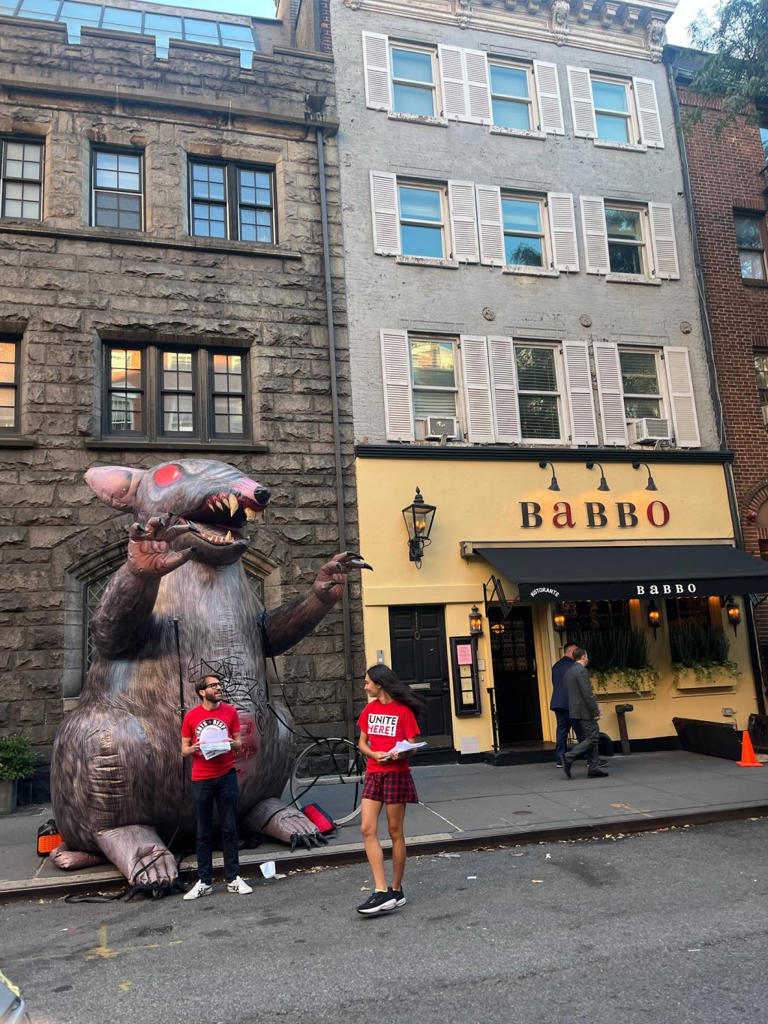 ‘Scabby the Rat’ mascot slashed outside reopening of iconic NYC eatery ...
