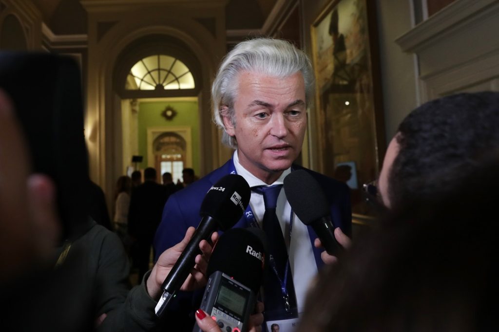 Exit poll in Olanda, i liberali davanti all’estrema destra di Wilders
