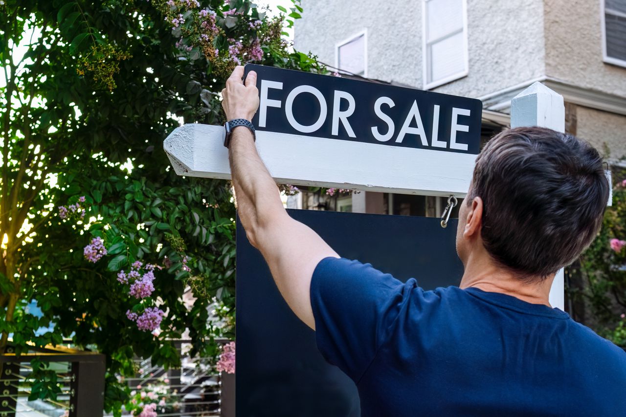 With the Fed rate cut, should you sell your house now or wait?