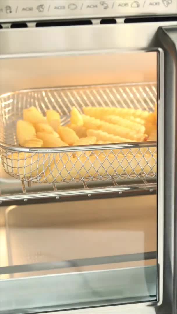 Simplify holiday cooking with Midea’s all-in-one air fryer oven #sponsored