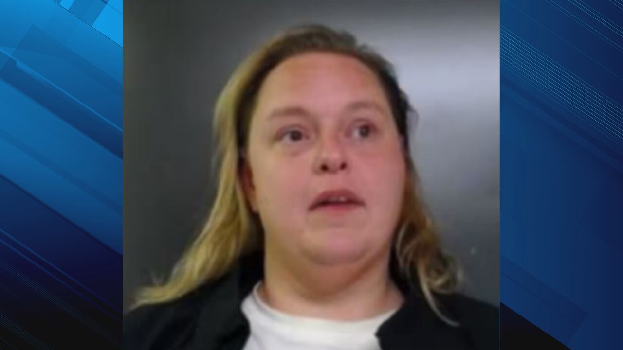 Central Iowa woman charged after allegedly trafficking teen