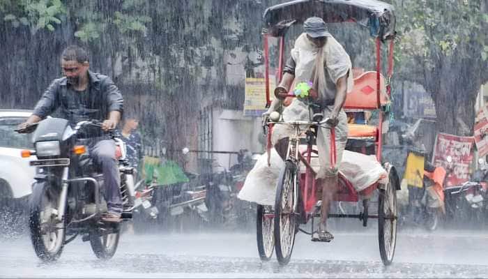 Monsoon Shifts North: Heavy Rain Warning In 10 States, Cyclone Montha ...