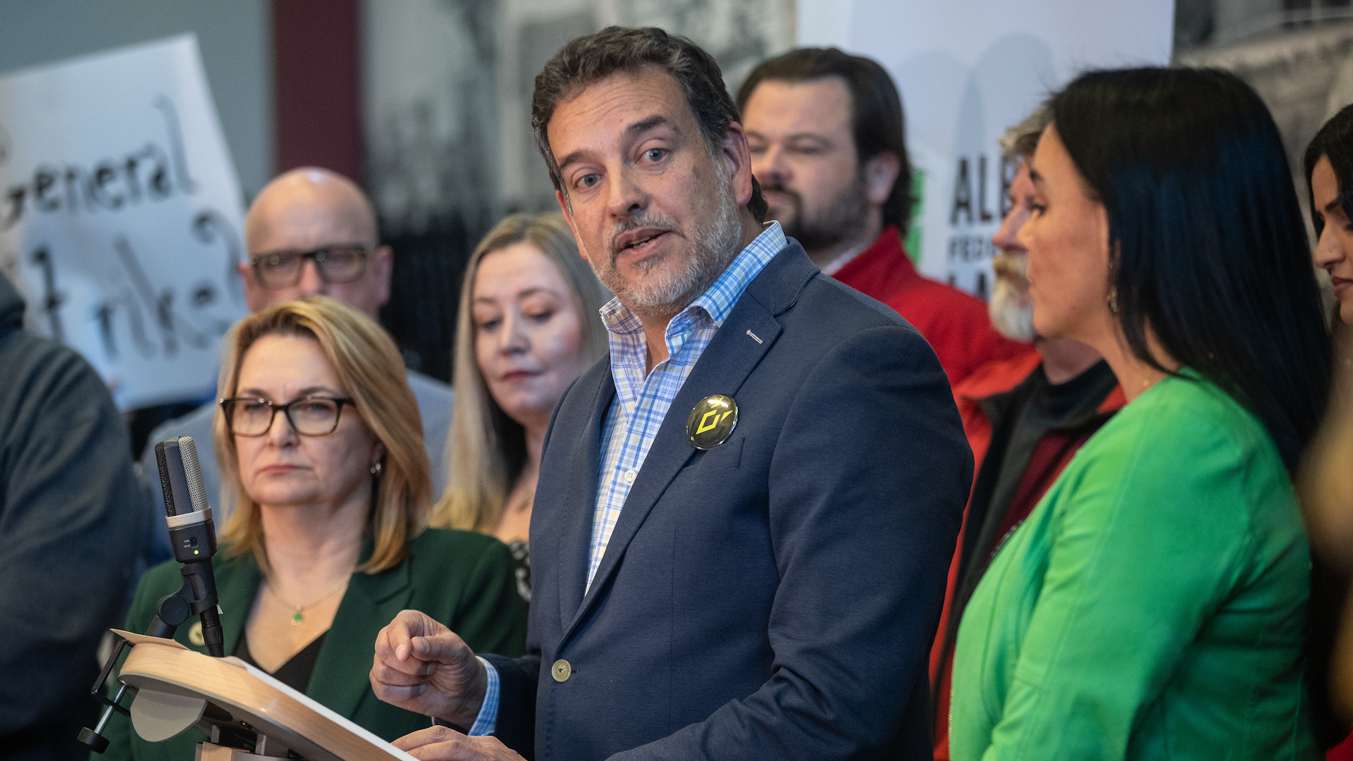 General strike threat from Alberta unions fizzles