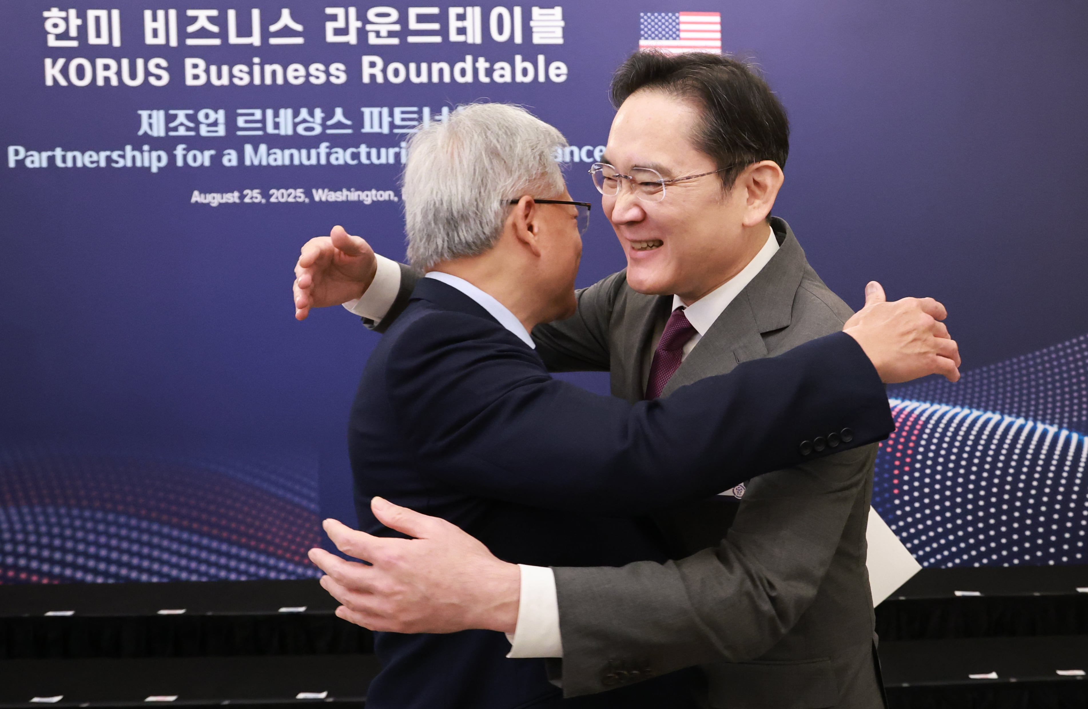 Exclusive: NVIDIA CEO, Korean Chiefs Form 'AI Kkanbu'