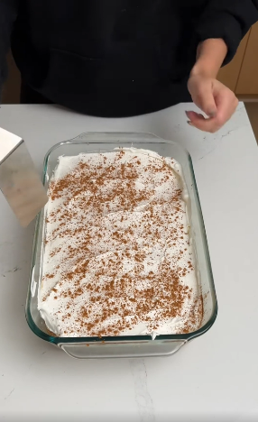 Easy Cake Everyone Will Love – Simple, Soft & Delicious!