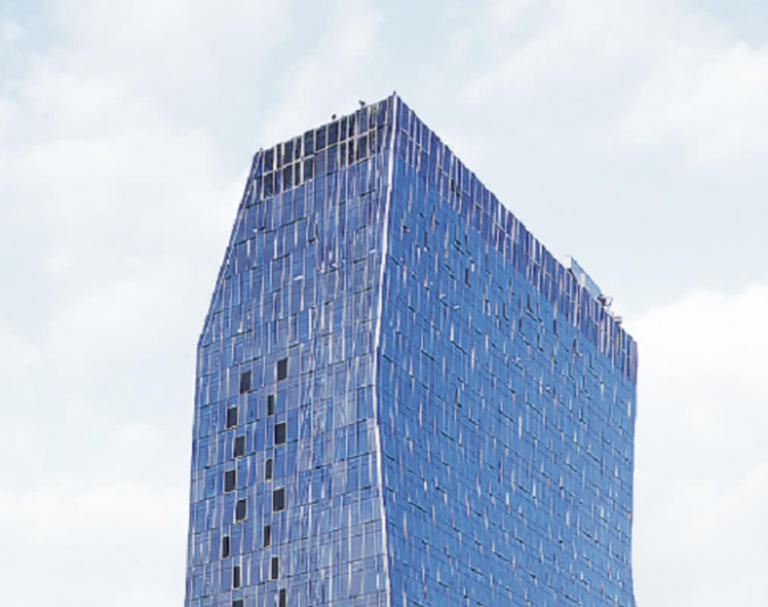 해킹사고 여파 직격탄…SKT, 3Q 영업이익 90% 급감(종합)