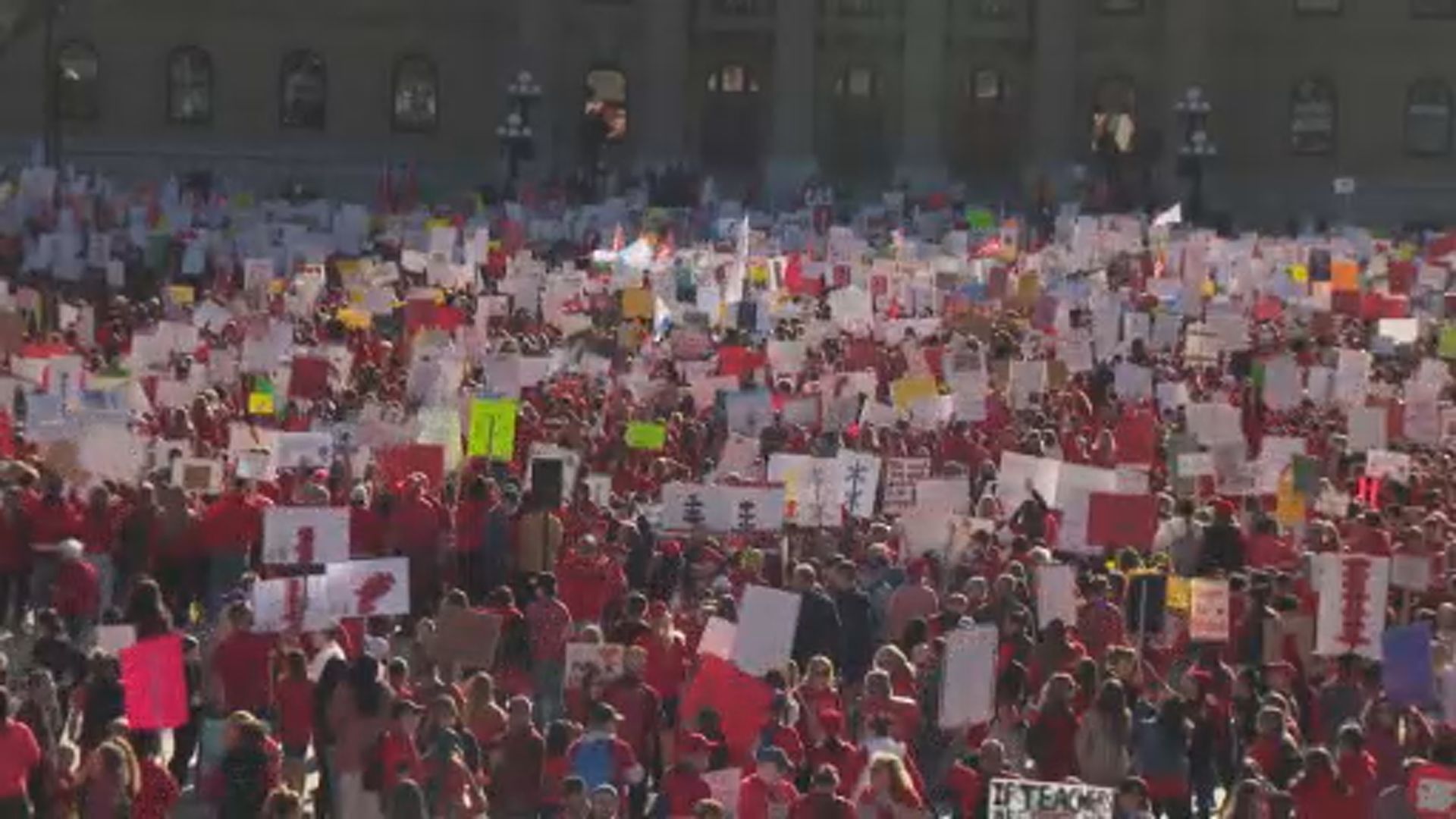 Alberta schools reopen as unions plan potential general strike