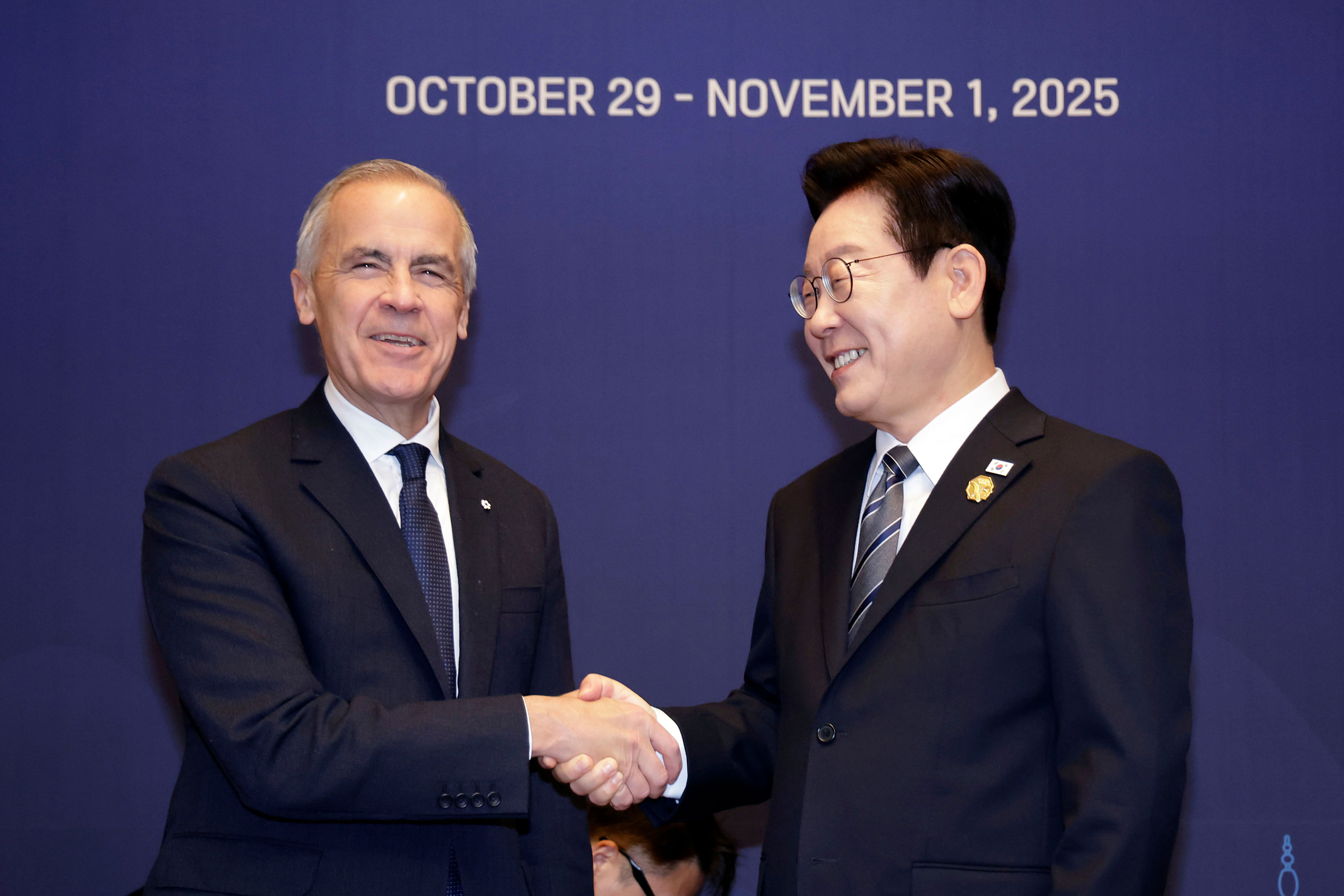 President Lee Meets Canadian PM, Calls Canada Key Partner