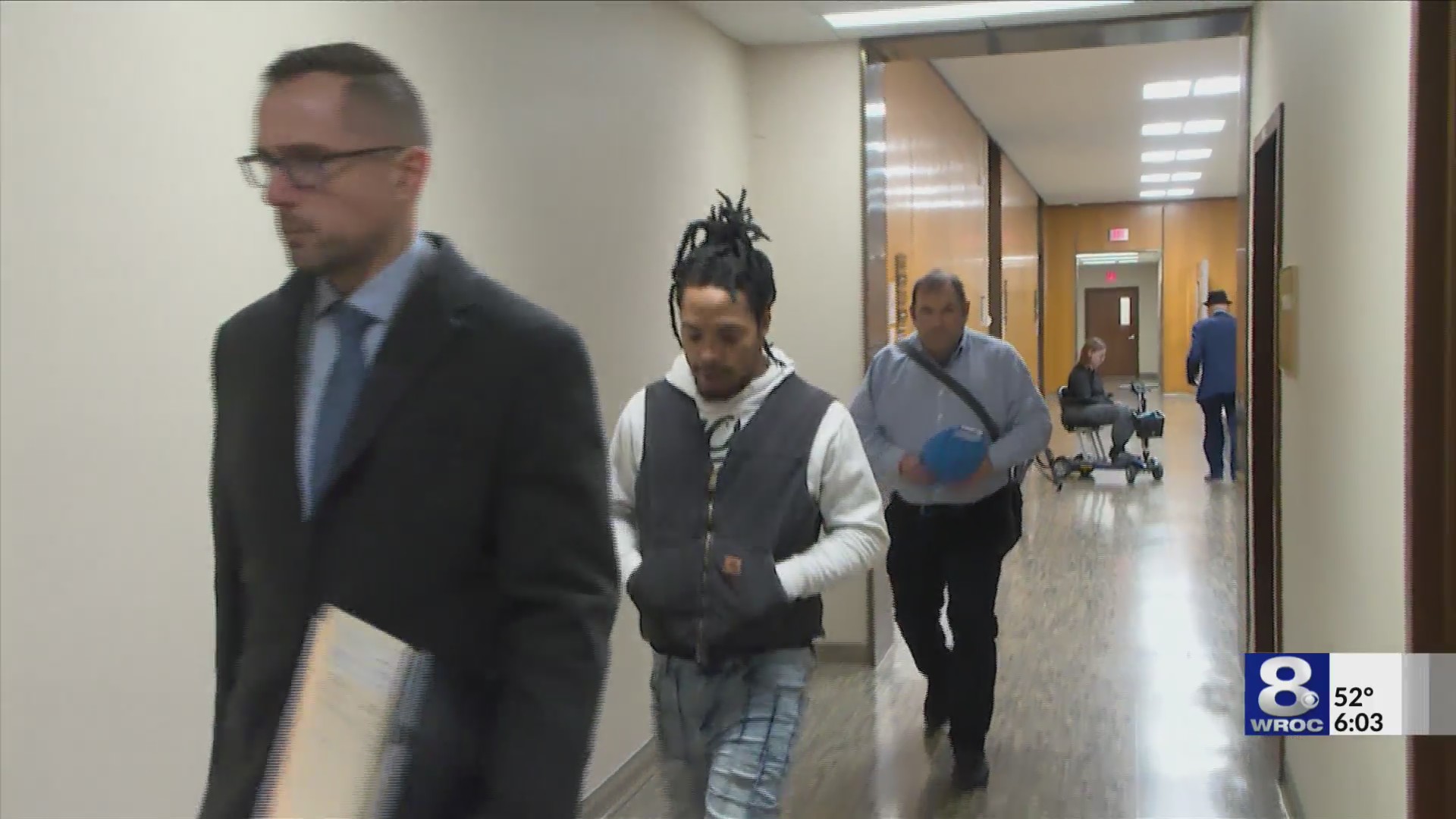 Teen recounts 'terrifying' kidnapping experience in Greece court