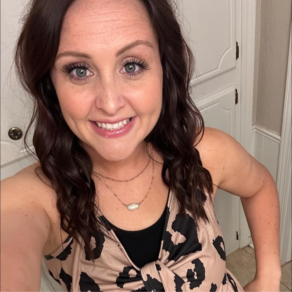 Mom of Okla. teacher who died 2 years after being served tainted ...