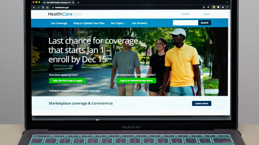 Early ACA numbers show drastic drop in enrollment