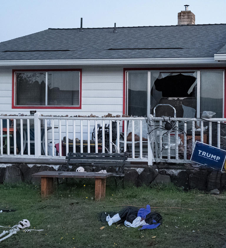 71-year-old woman dies in east Salem house fire