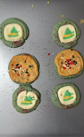 She Transforms These Cookies Into Something Beautiful – Baking Magic!