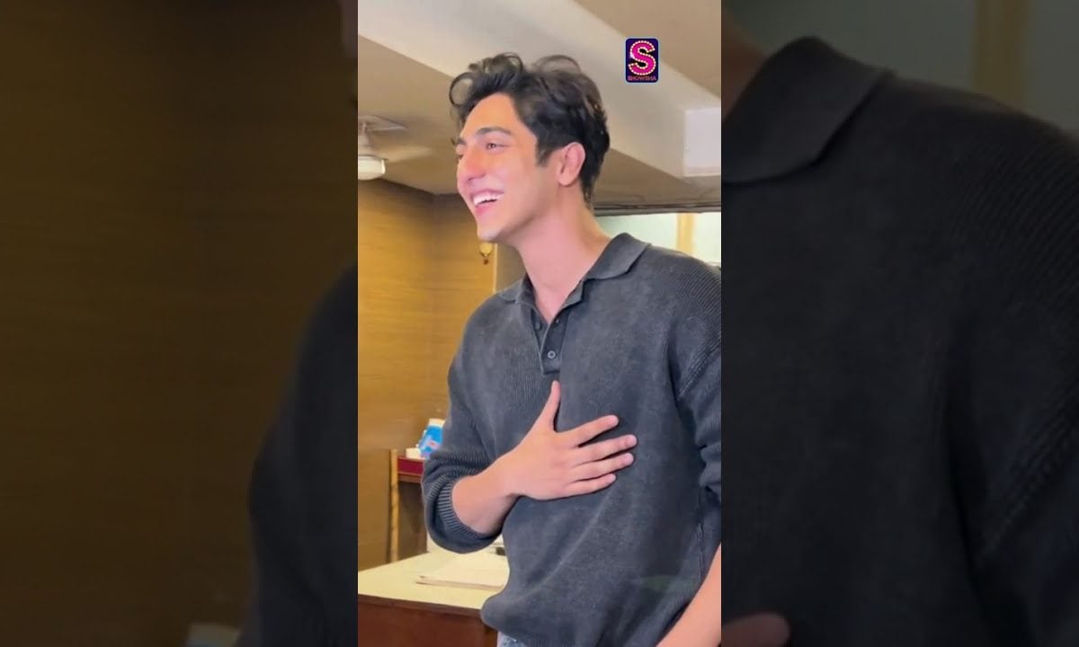 Ahaan Panday keeps it effortless as he drops by Ananya Panday’s place.