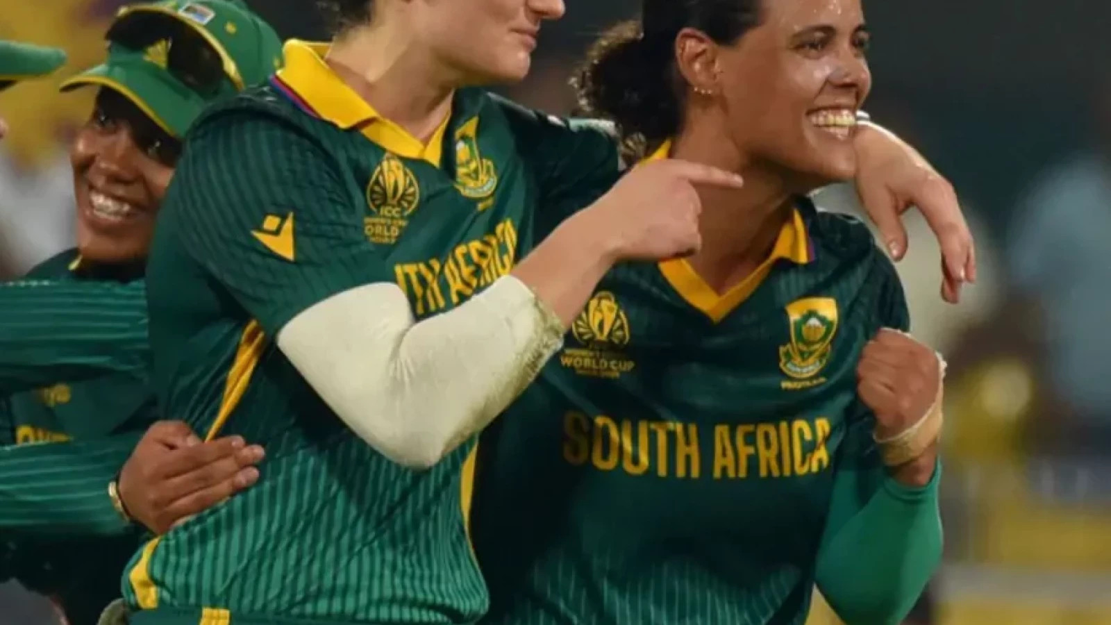 Proteas Women blow England away in sublime semi-final display