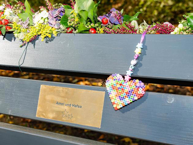 Nach Anschlag auf Verdi-Demo in München: Stadt errichtet heimlich Gedenkort am Flaucher