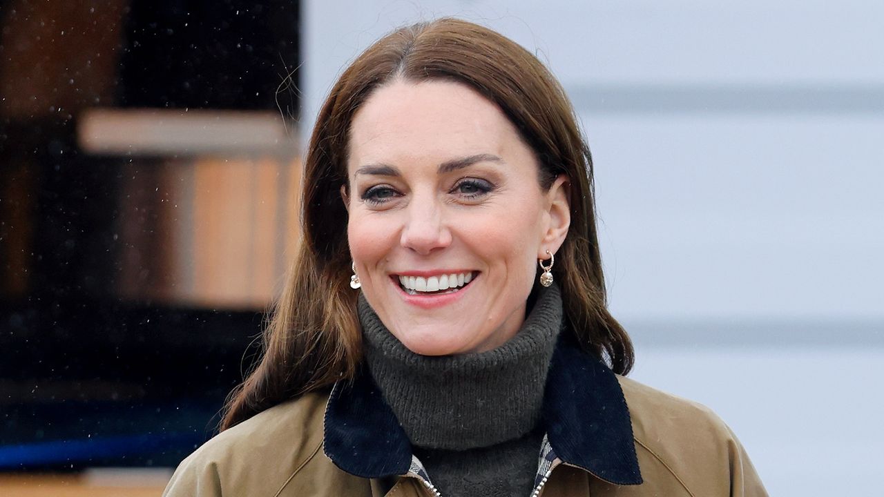 Run, don't walk - Kate Middleton's cosy Fair Isle jumper is officially ...