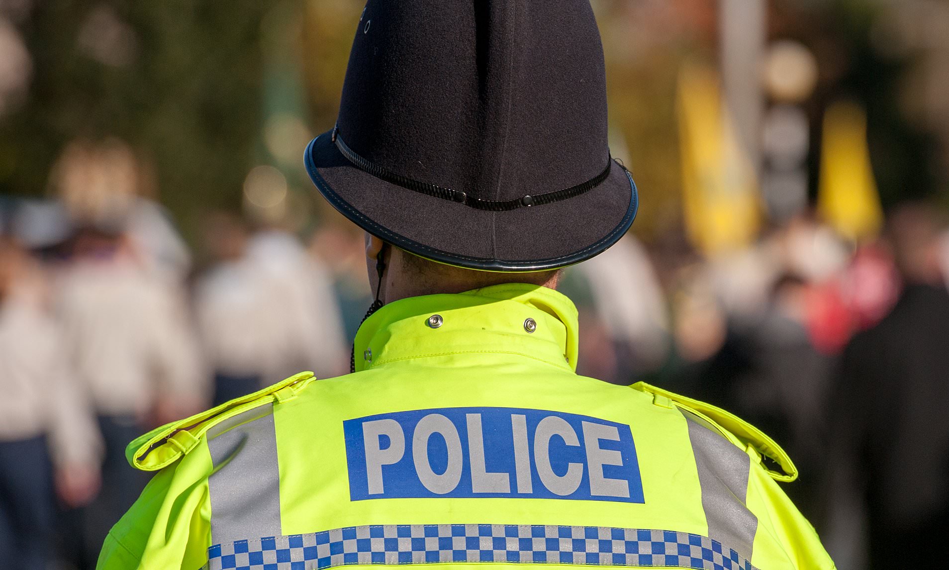 Skiving police officer key-jammed laptop to make it seem he was working ...