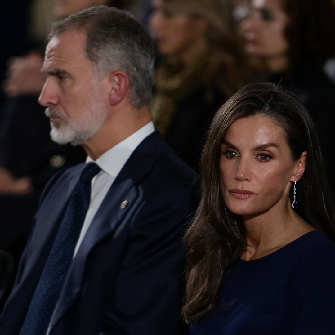 El gesto viral de Felipe VI con la reina Letizia que demuestra su ...