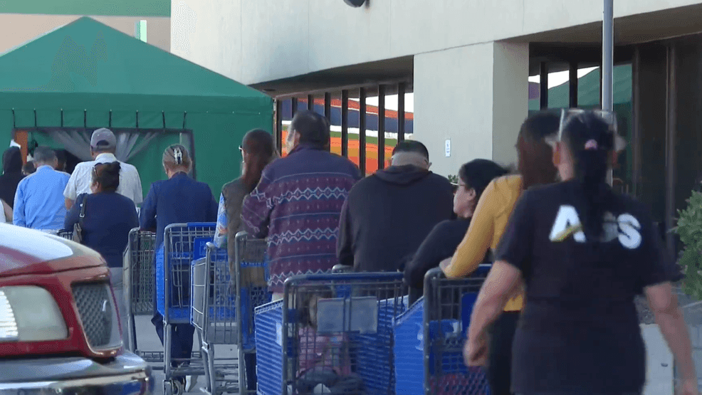 El Pasoans brace for SNAP benefits halt as food bank lines grow amid ...