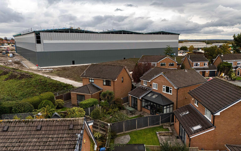 'Huge walls in 3 horrible tones of grey' - Frustrated families living ...