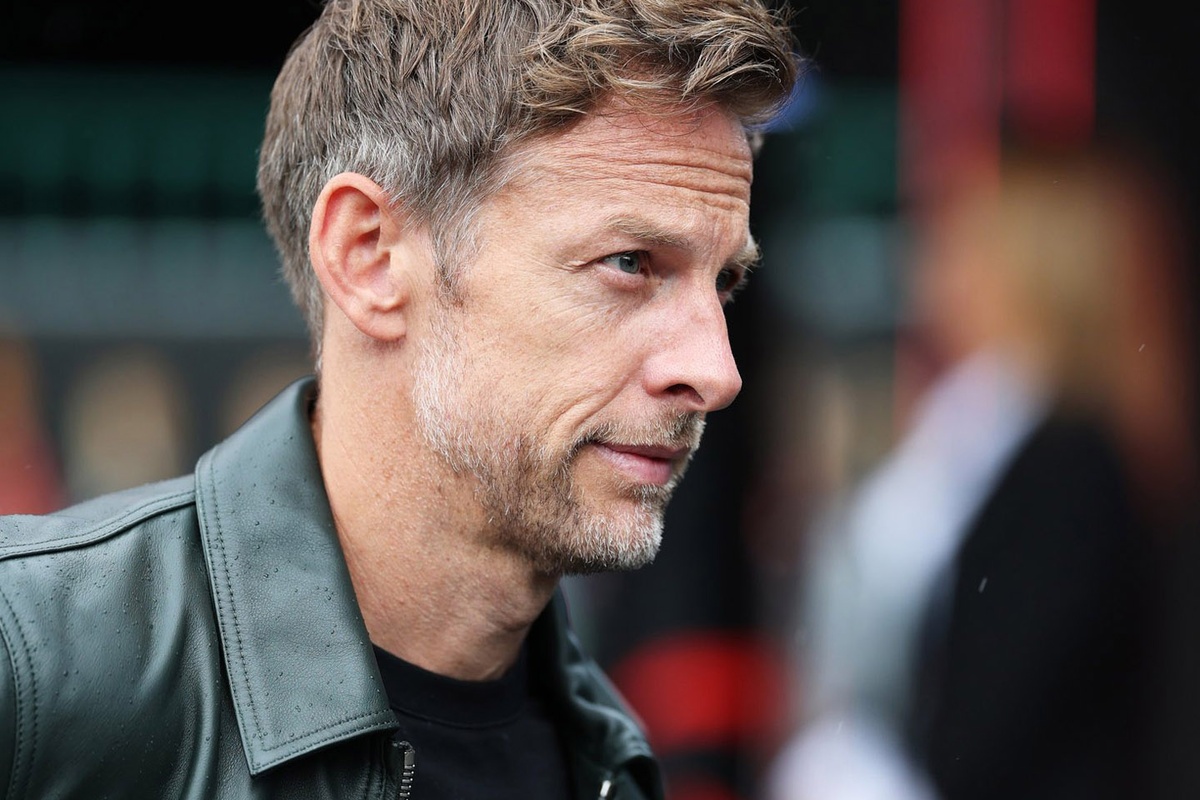 Jenson Button zet na 8 uur van Bahrein punt achter racecarrière