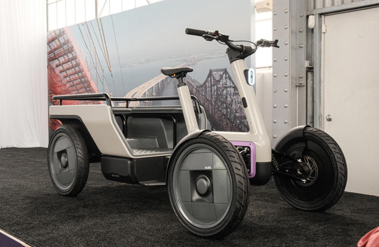 A start-up’s big idea to win over drivers: A $4,000 bike with a screen