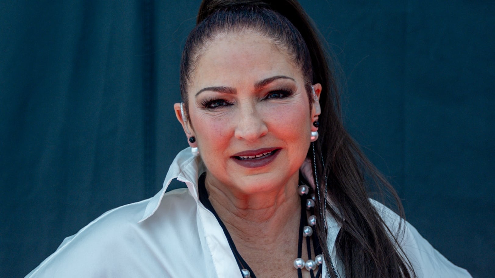 Fearful Gloria Estefan Keeps Passport With Her