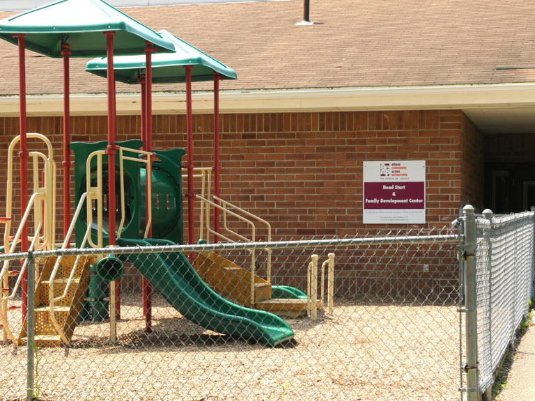 Head Start programs with 65,000 children at risk of closing amid ...