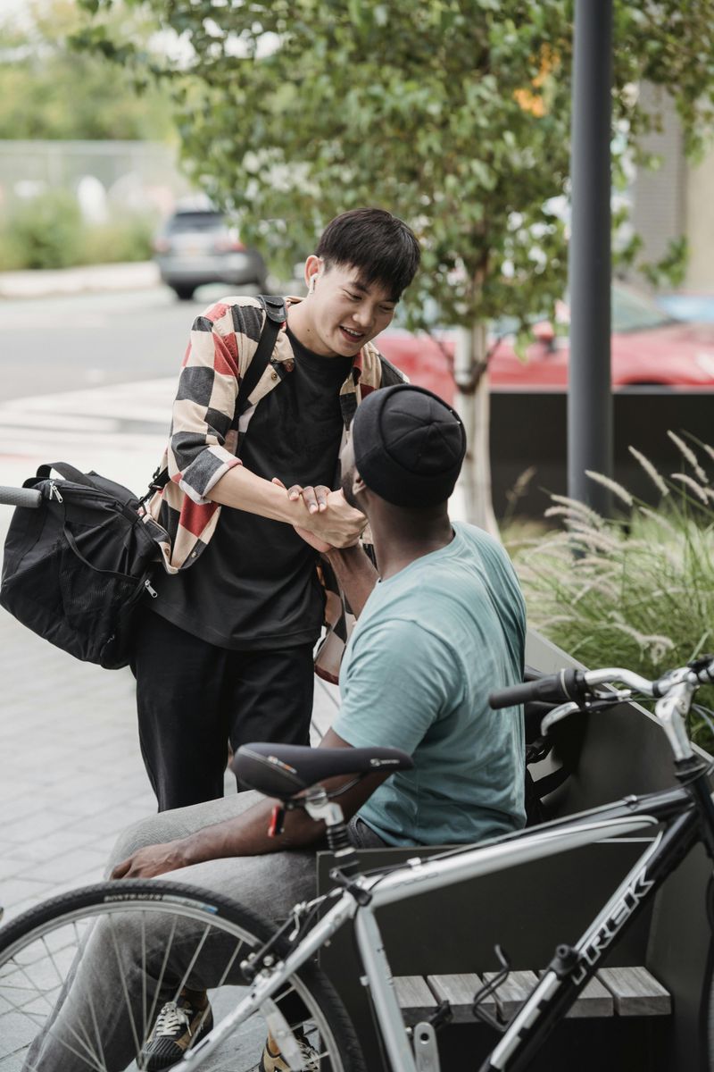 These 10 Subtle Daily Habits Make People Love Being Around You