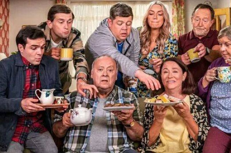 Two Doors Down cast detail filming 'really emotional' Christmas special ...