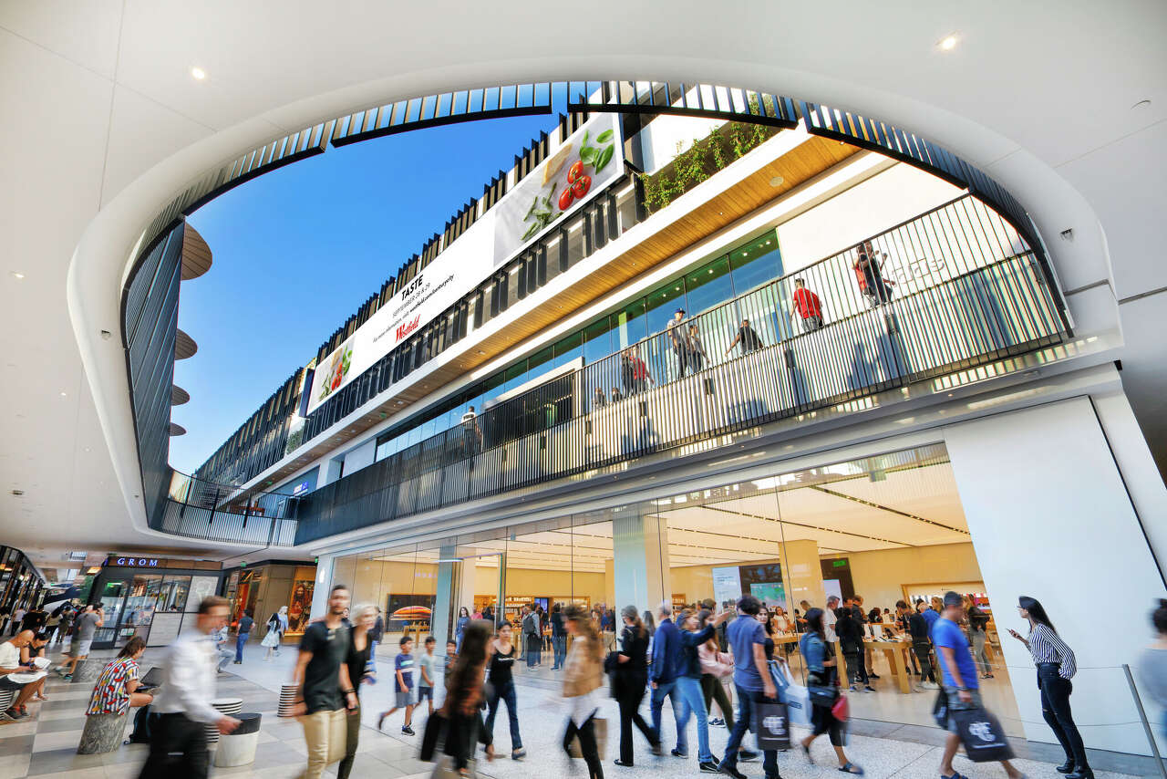How an unlikely urban LA mall became a California dining powerhouse