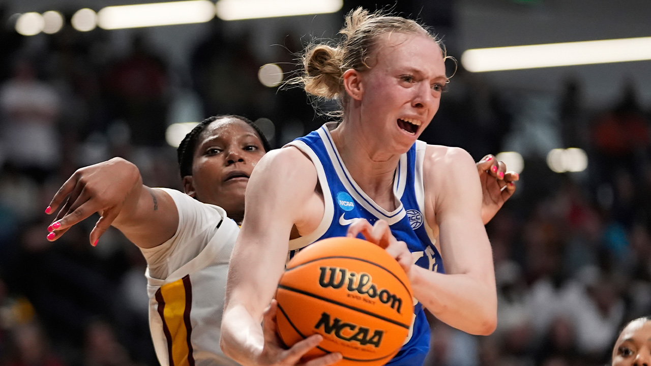 North Carolina, Duke, NC State neighboring favorites in ACC women's race