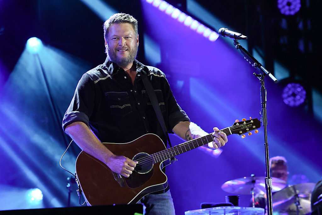 Country music star Blake Shelton announced as VOA Country Music Fest ...