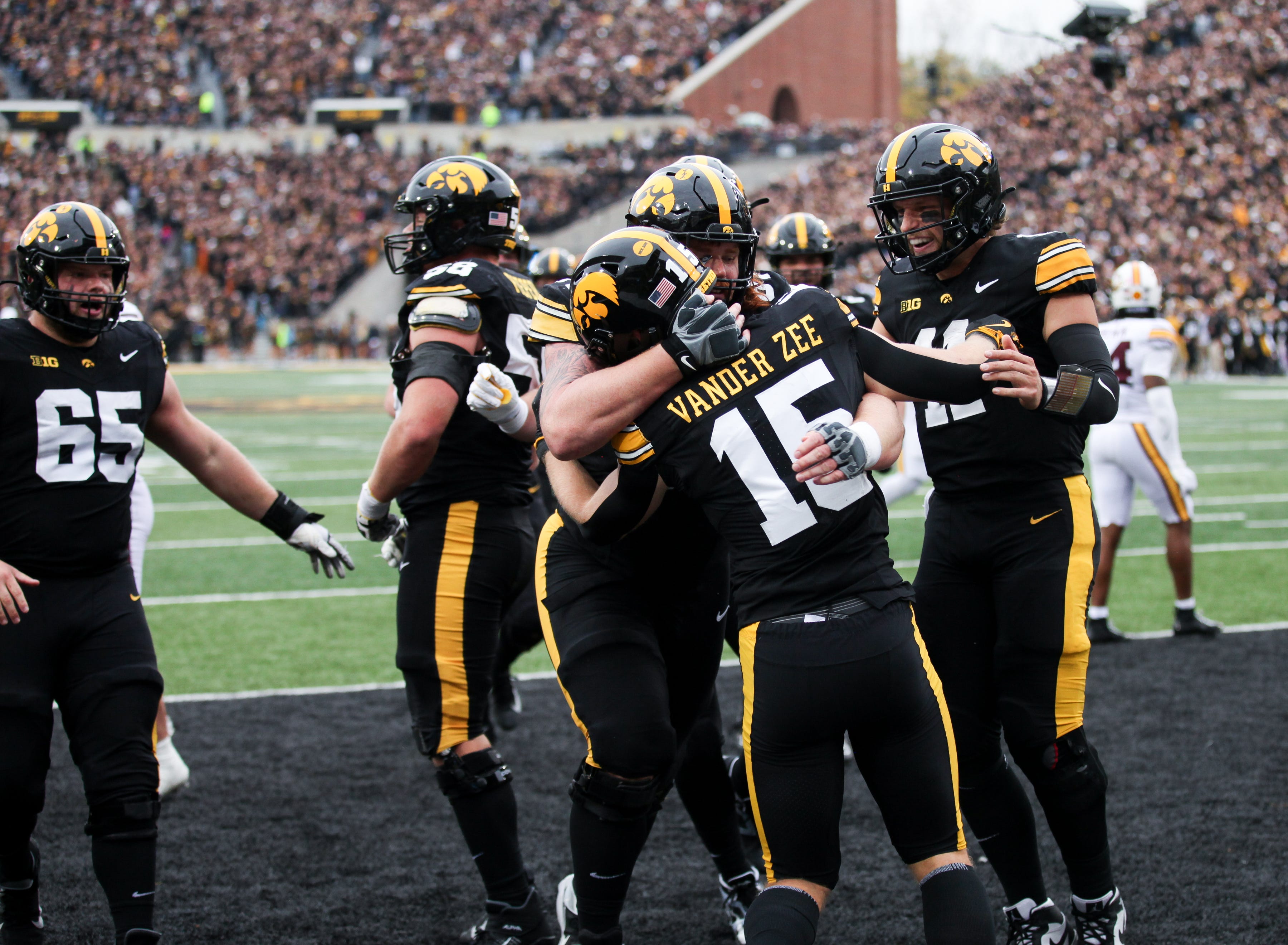 Iowa football enters US LBM Coaches Poll ahead of top-25 matchup vs ...