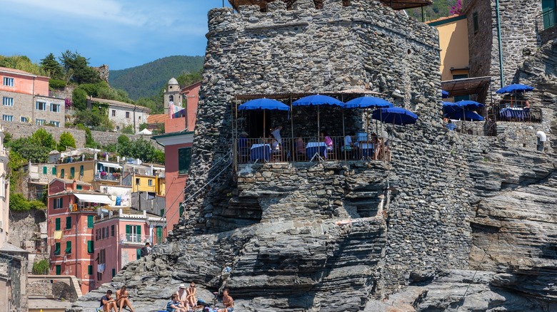 Rick Steves' Top Recommended Seaside Restaurant In Italy Is A Tasty ...