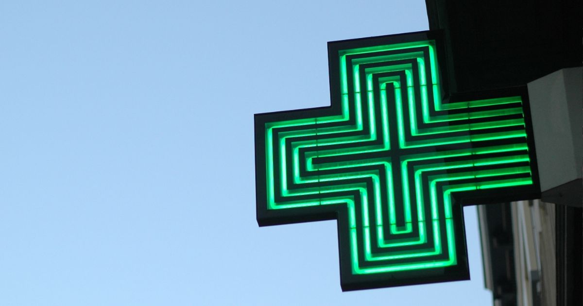 « Elle rend ma peau magnifique pour mon âge » : cette crème régénérante ...