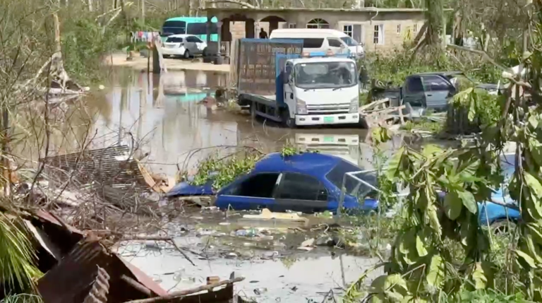 Hurricane Melissa death toll climbs over 40 as Jamaicans plead for food ...