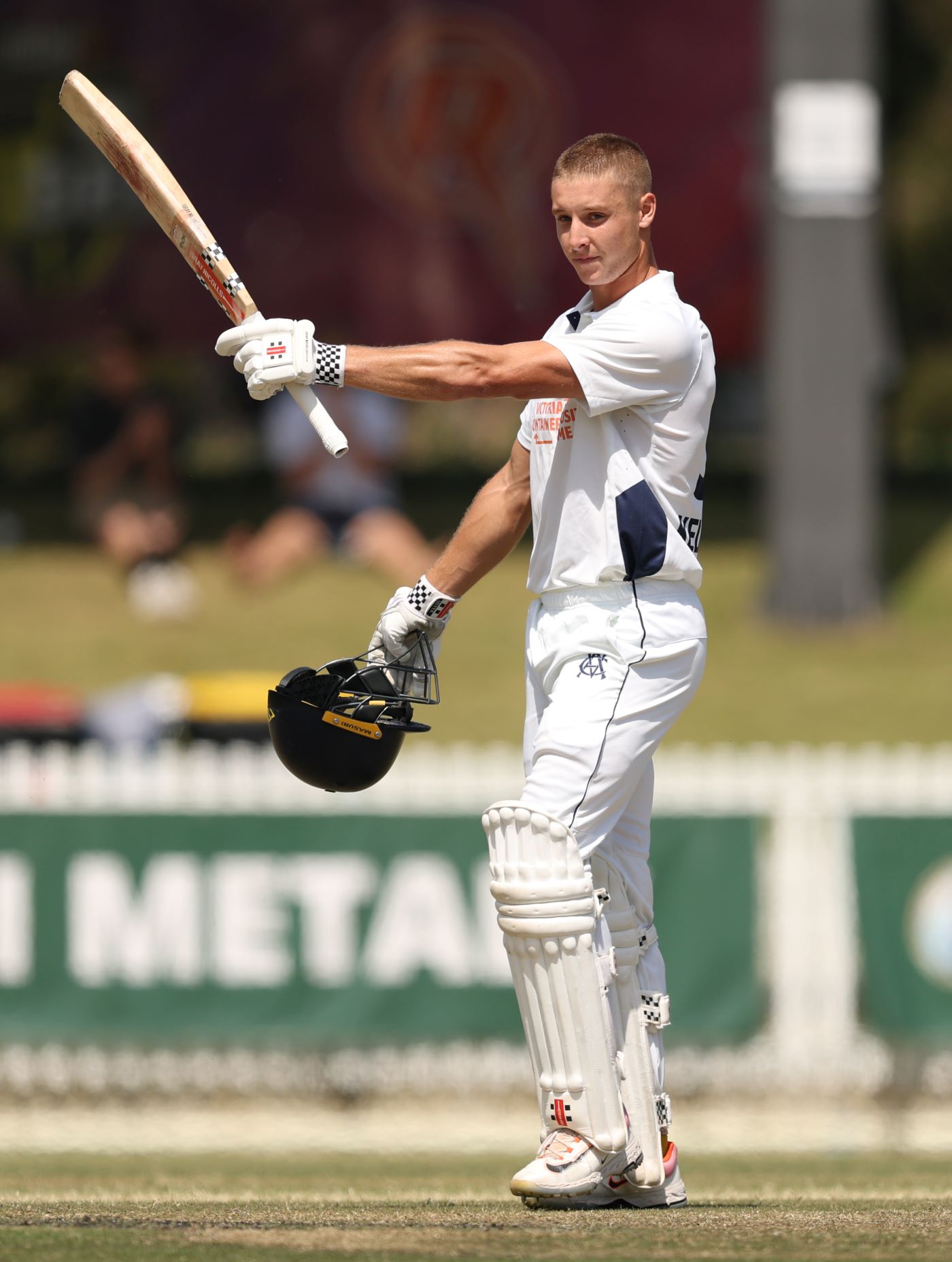 Weatherald falls late after Kellaway and Harris centuries