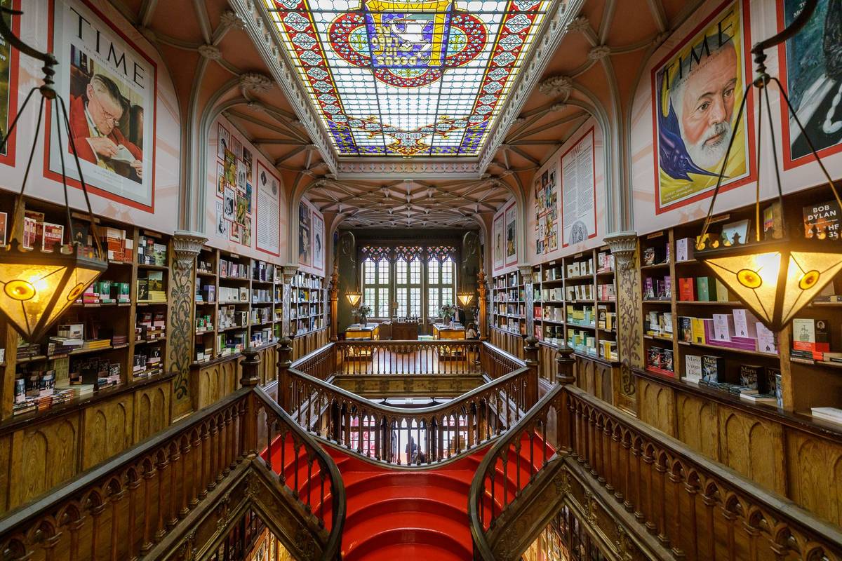 Montenegro anuncia que edifício da Livraria Lello vai passar a ser ...