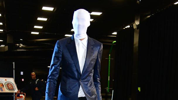 Victor Wembanyama's Halloween costume trend on pause