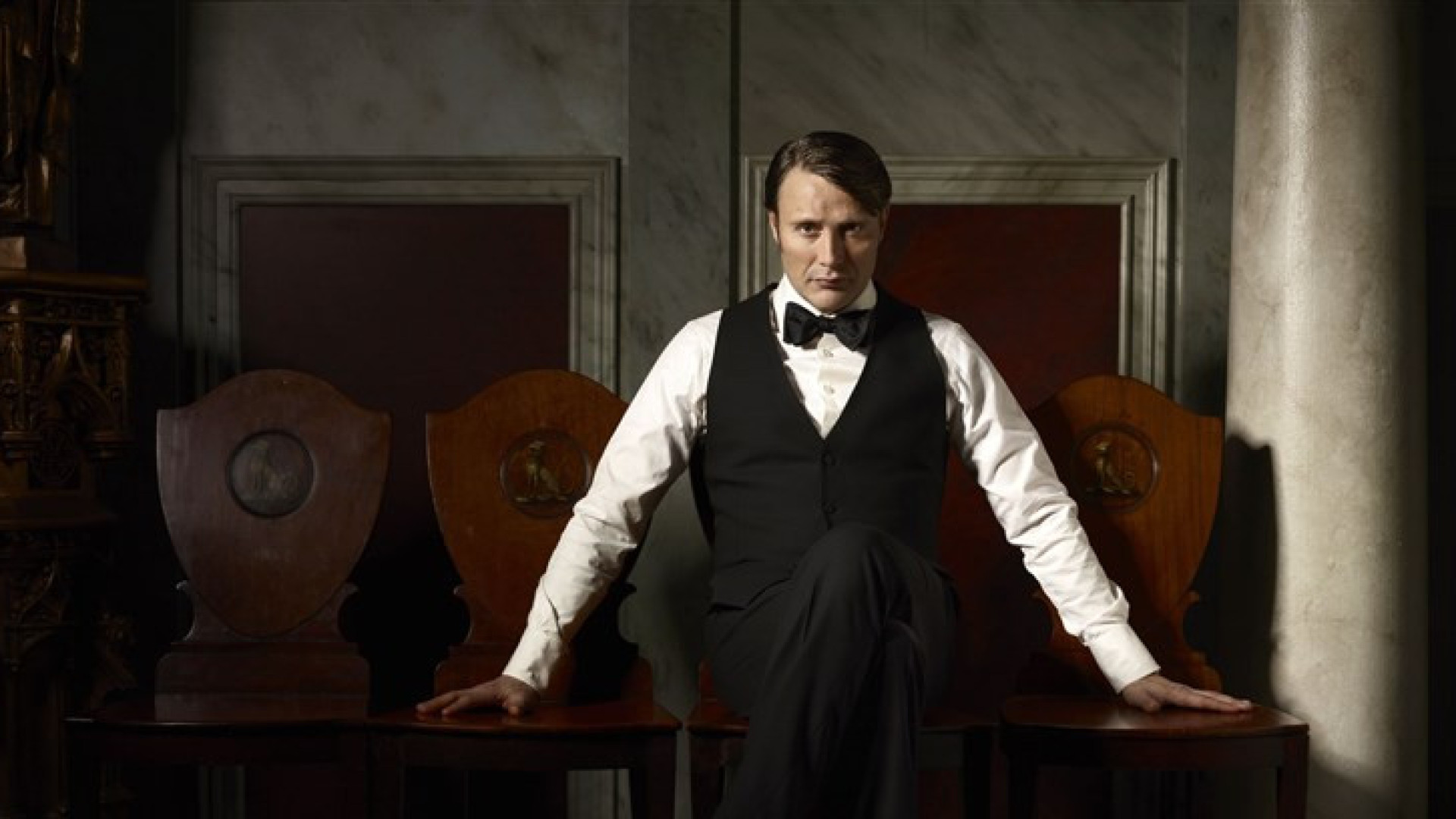 Actors who excel in creepy roles
