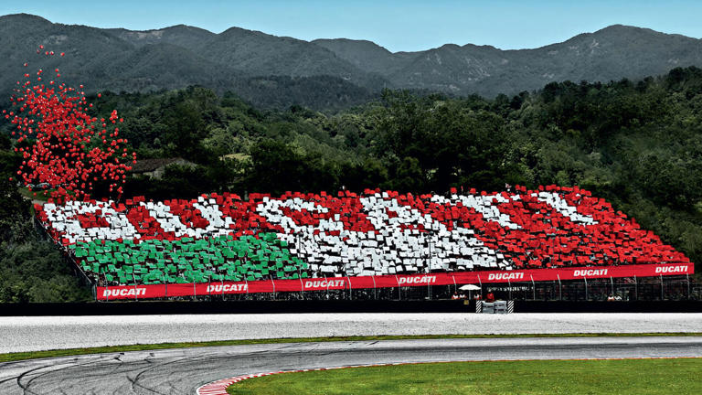 Ducati svela il logo ed apre le celebrazioni per il suo centenario. Un ...